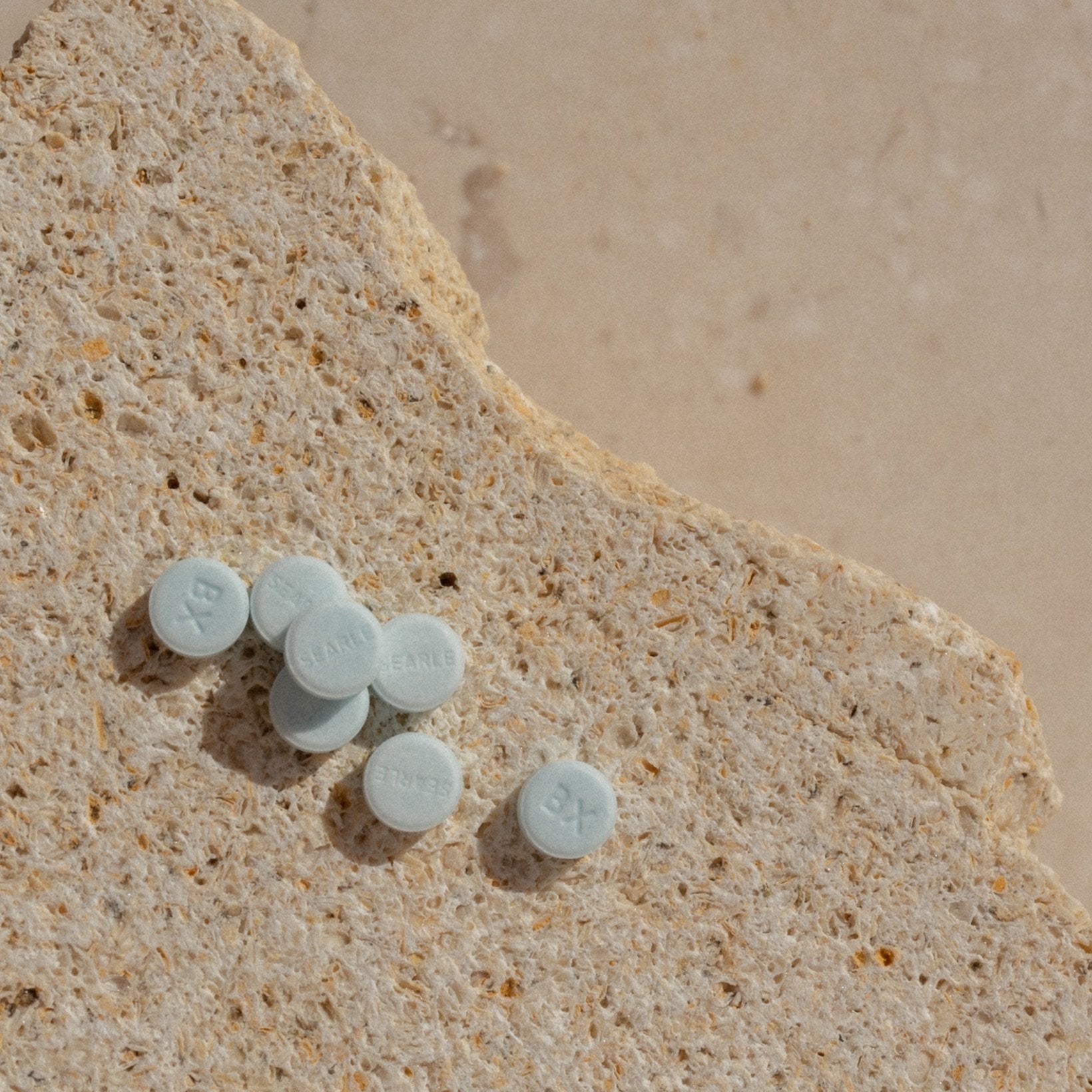 WHAT DO YOU REALLY KNOW ABOUT THE PILL? – Prae Wellness