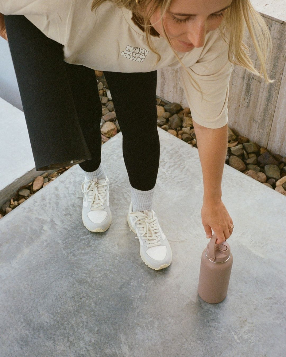 Prae Drink Bottle | 960ml Insulated Stainless Steel | Taupe – Prae Wellness